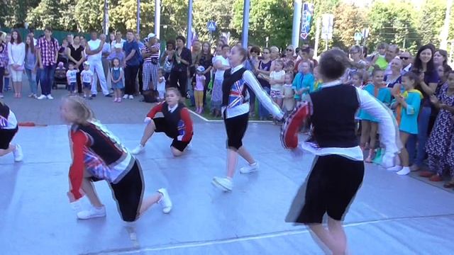 Калуга, День города, 2016, фрагмент танцевального марафона от хореографического центра "Забава"