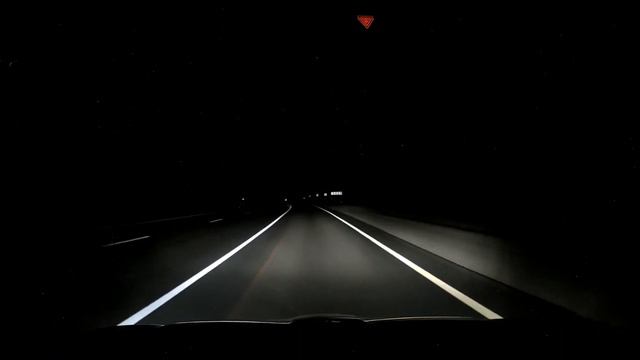 Ближний и дальний свет галогенных ламп TRVEZ H4 150 more life 12V 60 55W, 4300K