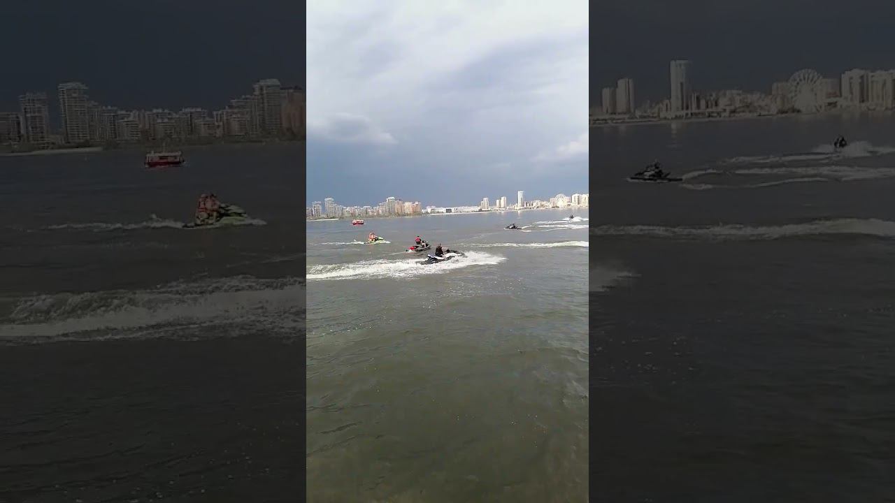 Кремлёвская набережная, но в Казани.