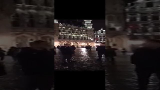 парни красиво поют