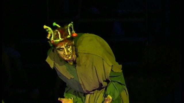 Ария Квазимодо "Король Шутов" из мюзикла "Нотр Дам де Пари" - Роман Акимов. Театр "Диалог", 2003 год