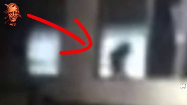 В окне заброшенного госпиталя засняли нечто.