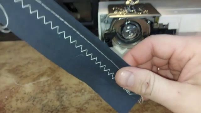 Швейная машина петляет или стягивает строчку_ Смотри здесь все ответы