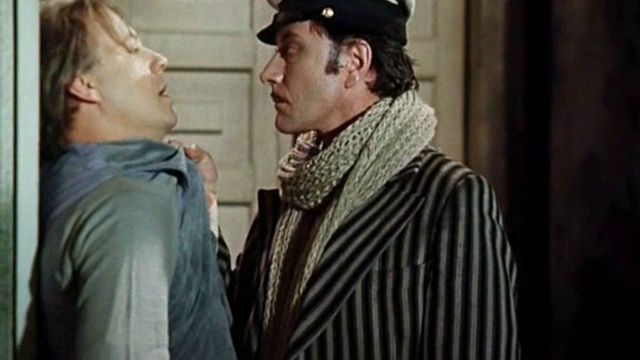 Ты кому продал стул