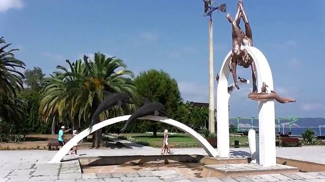 Курорт Пицунда | Скульптура Ныряльщики