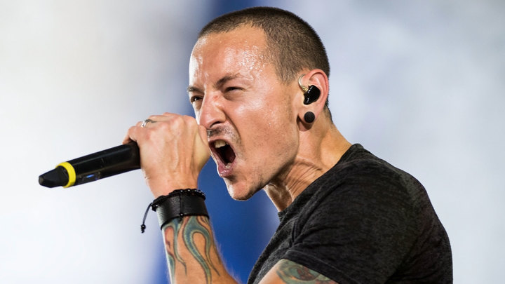 Linkin Park ЧЕСТЕР БЕННИНГТОН  ПОЕТ СВОИ ПЕСНИ В ТАКСИ-РАЗВЛЕКАЕТ ПАССАЖИРОВ