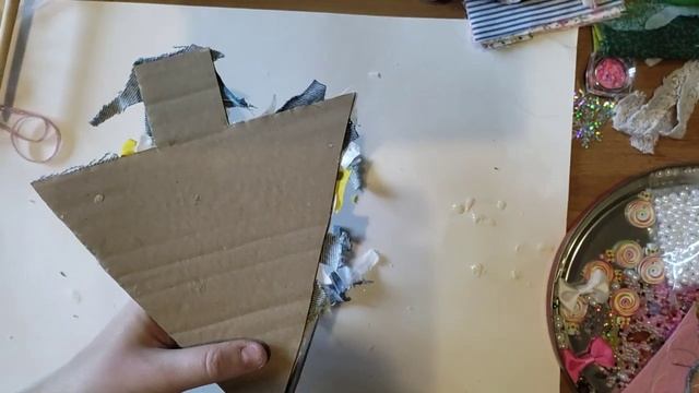 Новогодняя поделка / Елка своими руками из картона.