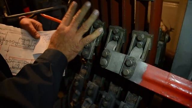 Карим Зайнуллин. ВЛ10- ВЛ10У. Повреждение стоек реверсоров