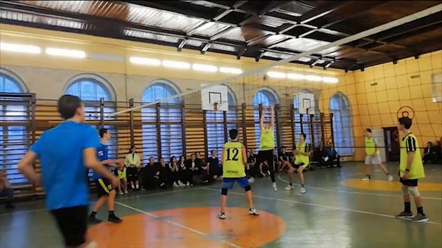 Районный турнир по волейболу (сокращённый вариант).mp4