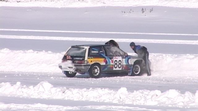 Ледовый трек в Раковке