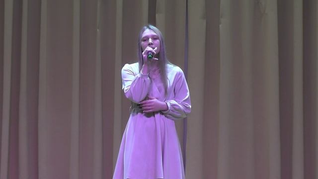 Ксения Михальченкова Я искала тебя .mp4