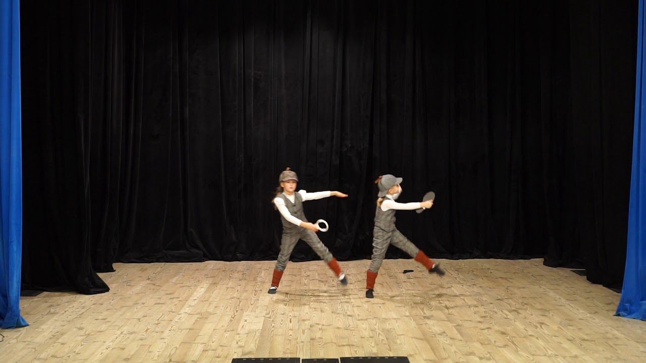 Аня Белова и Яна Милошевич. Танец "Сыщики". 25 октября 2017.