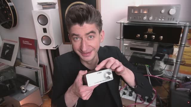 Урри, узнай где у него кнопка!
Сетевой стереоресивер URRI A1