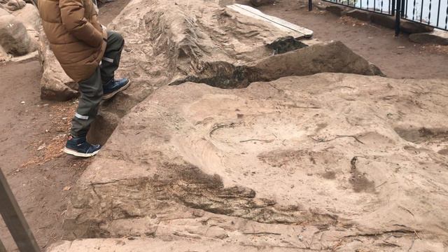 Какие фигуры можно увидеть в парке каменных скульптур в Кушнаренково