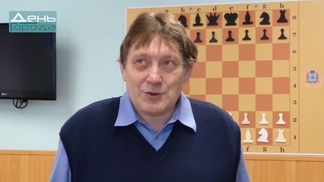 31.12.2020 Юрий Шалабаев поздравил МБУ «Спортивная школа №9» с 25-летием.mp4