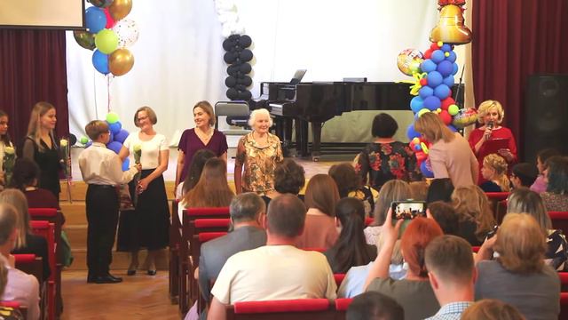 06 Выпускники благодарят...