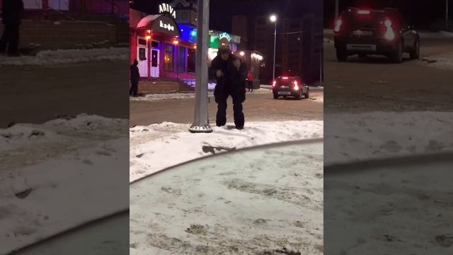 VID_20221218_181323_689.mp4