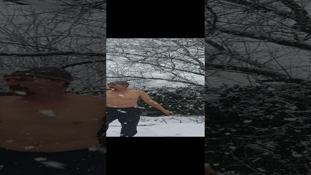 СНЕГ под Би-2 Я никому не Верю  Вот дает !