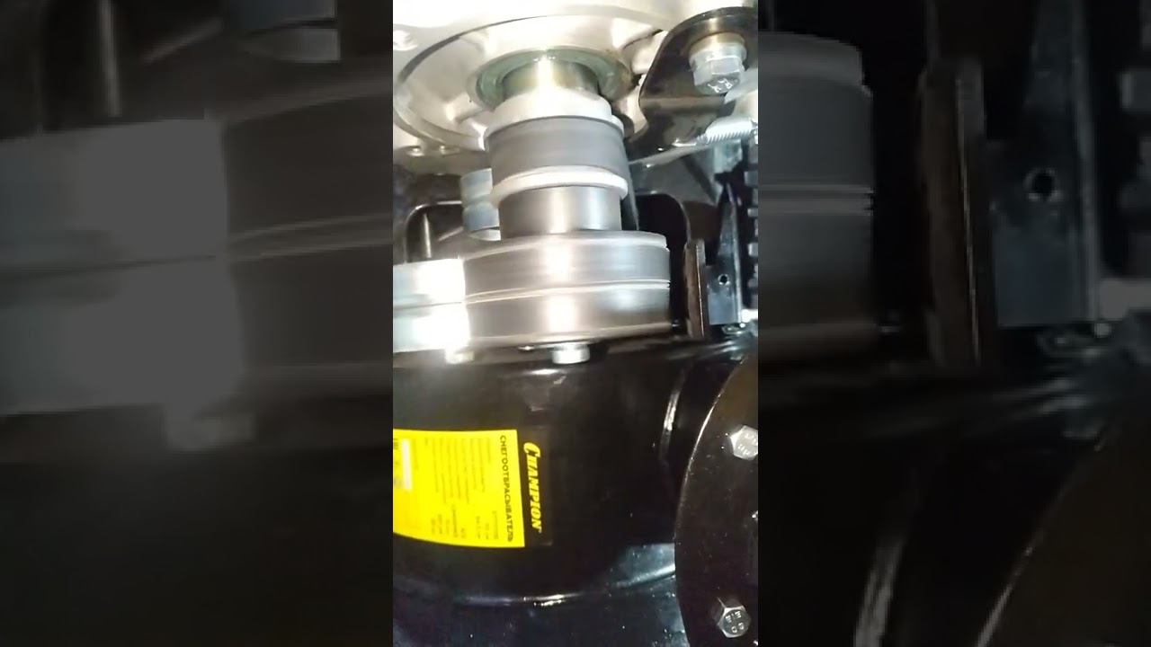 Проверка натяжки ремней шнека на снегоуборщике  champion stt1170e
