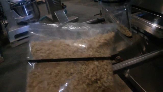 Фасовочно упаковочный автомат для сыпучих продуктов SJIII K300 AR2 завода Foodatlas