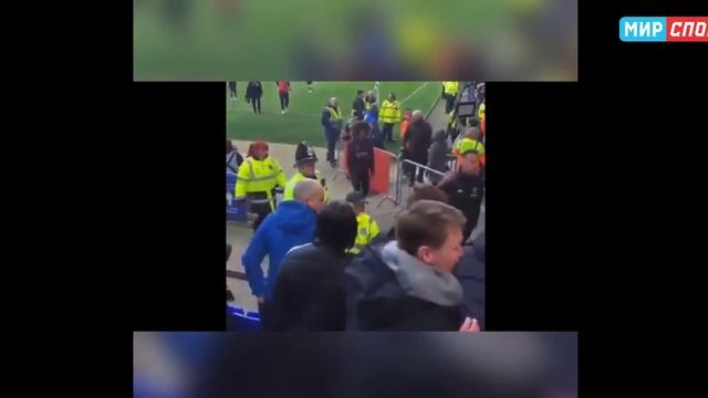 Криштиану Роналду ударил футбольного болельщика «Эвертона»: смотреть видео