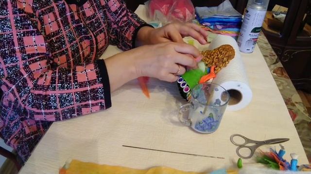 Скупердяйство рождает идеи. Создаём новый образ. Ватная игрушка Девочка Весна.mp4