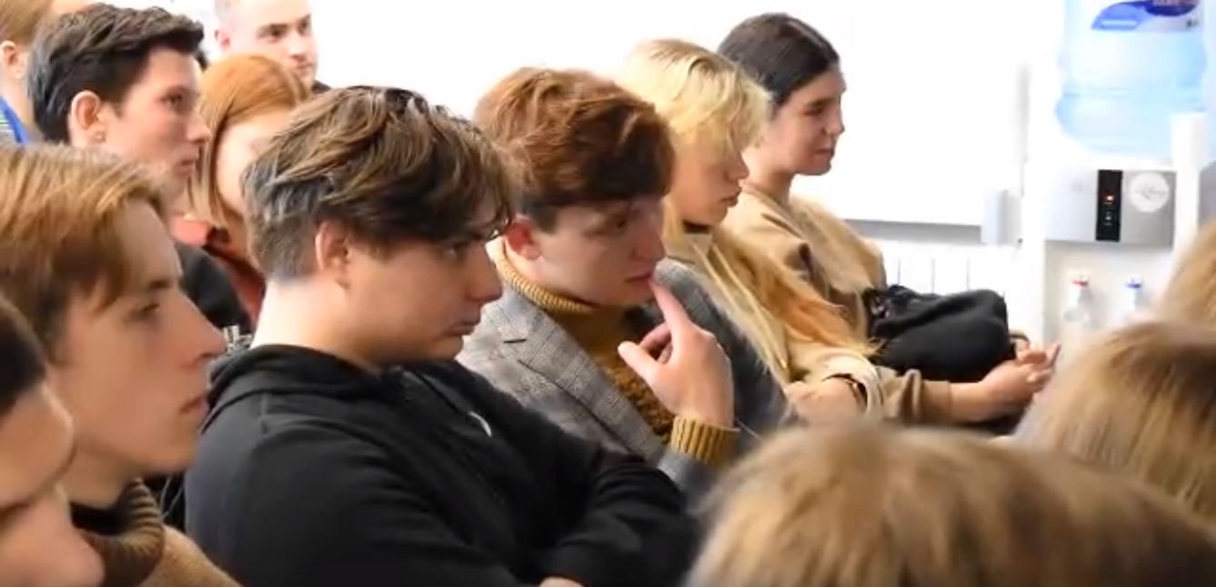 Батлы «Учёный говорит»