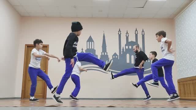 Physics Creation - Rocking Dance.mp4