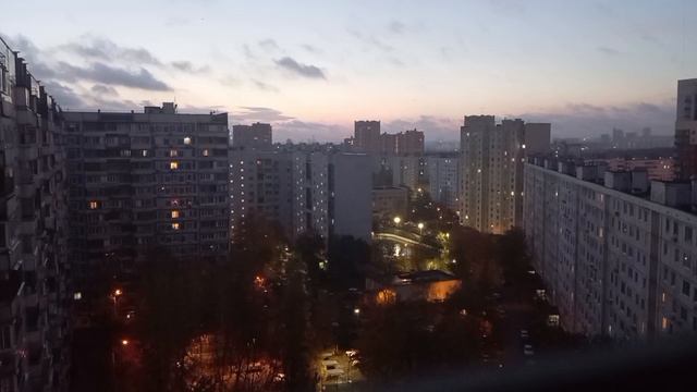 В Москве на рассвете