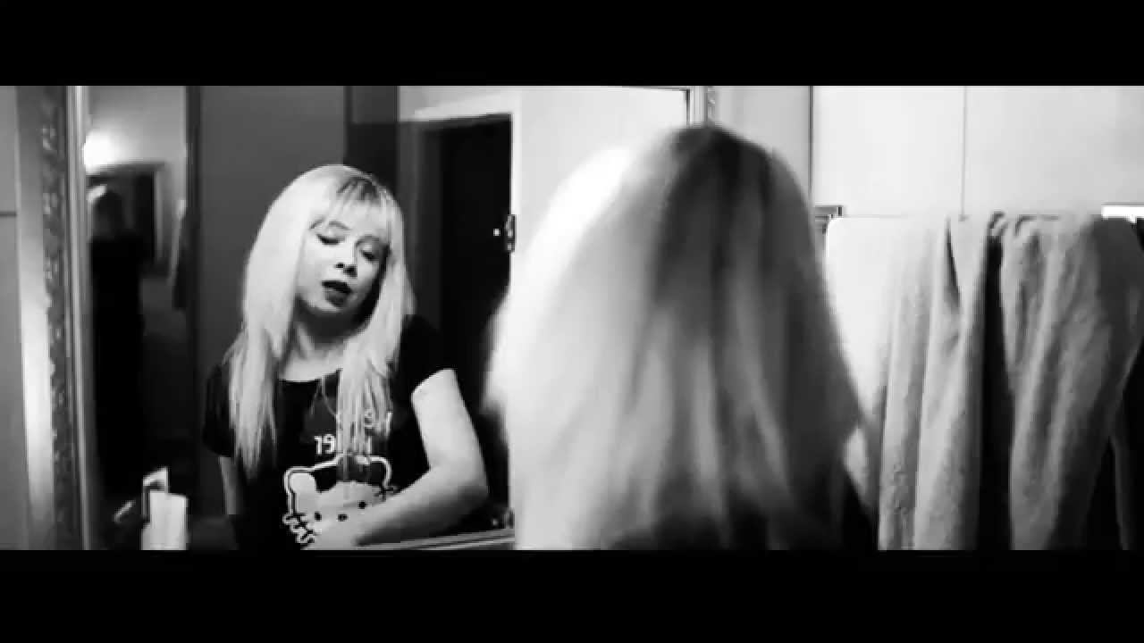 Max Ricco feat. Чика из Перми-Партия Красивых Дур