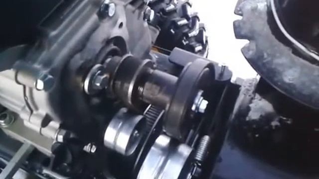 Натяжение ремня ротора снегоуборщика Хутер 4100..mp4