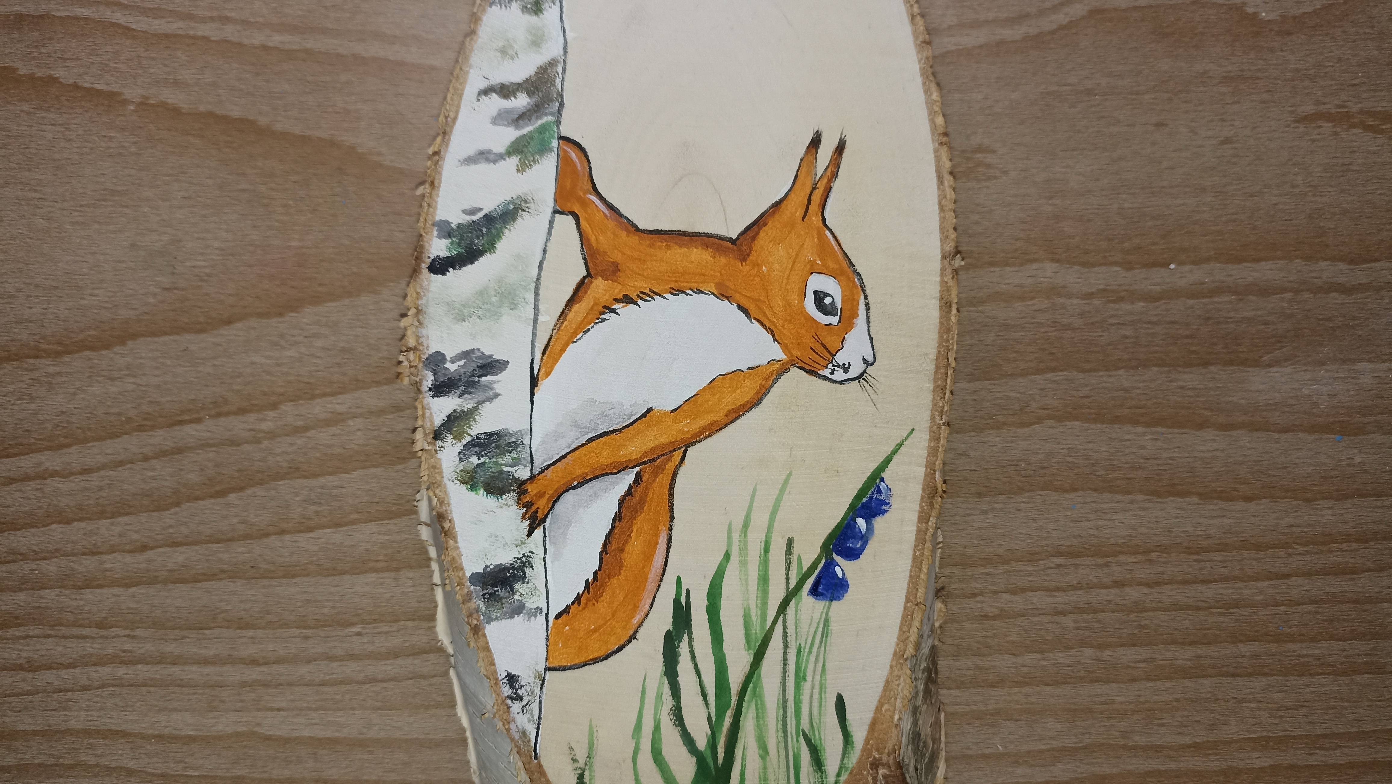 Белка / Рисунок на дереве