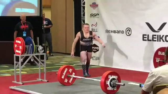 Штангист показал МОЩ
