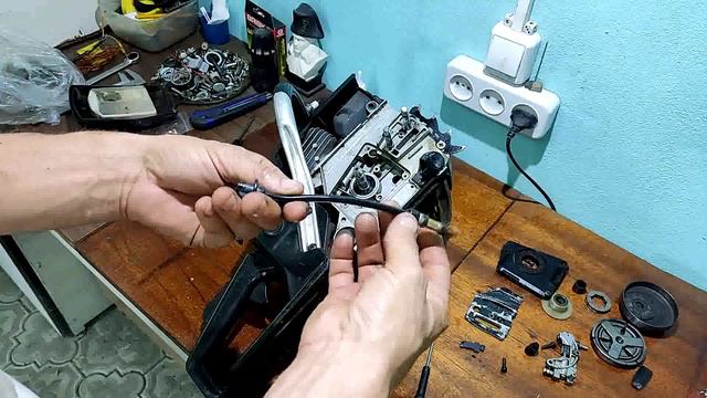 28 - Вытекает масло с бензопилы. Об этом молчат мастера, маленькие хитрости ремонта