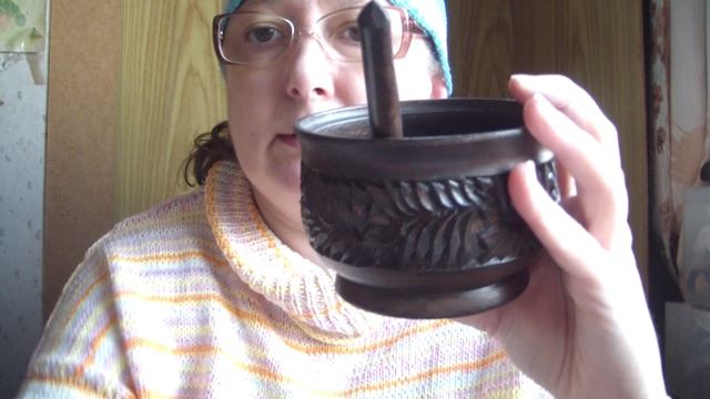 Большая солонка со сложными листочками.MP4