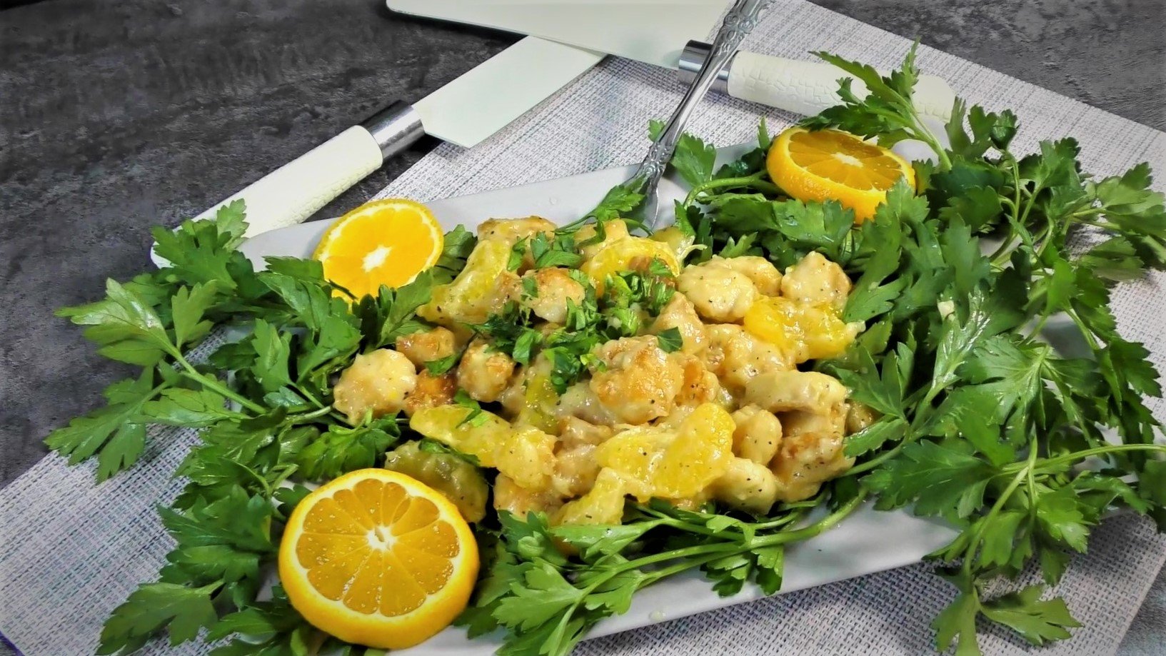 Грудка с мандаринами - праздник на столе!)).mp4