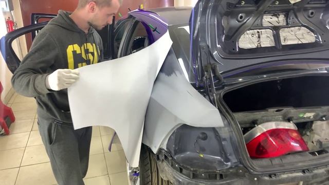 Полный процесс оклейки в винил Opel Astra H.mp4