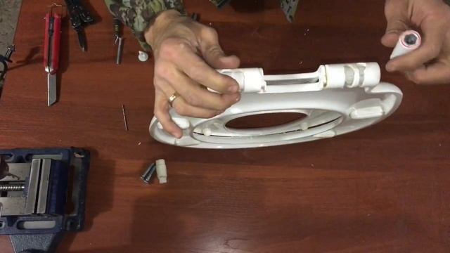 Как реанимировать сиденье для унитаза.mp4