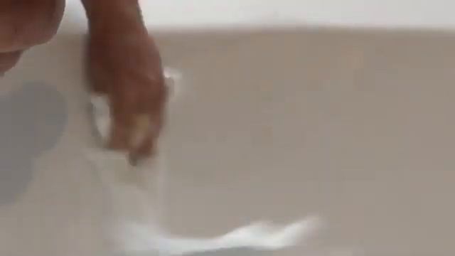 Демонстрация очищения уксусом ванны Mauersberger