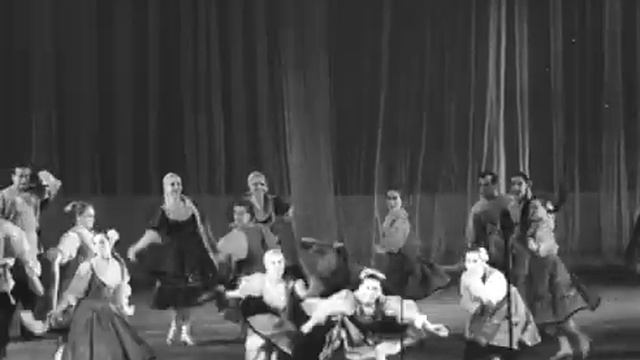 Гастроли в Новосибирске // "Сибирская сюита" // Ансамбль "Берёзка" // архив