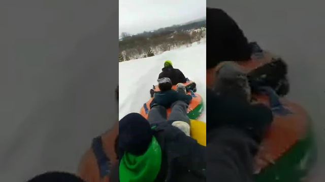 Катание на бубликах. Это круто!!! 👍