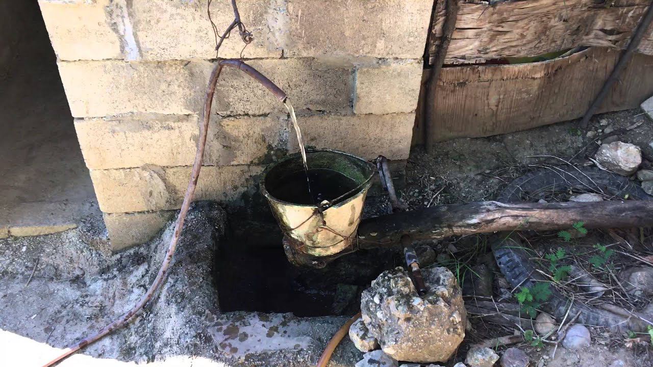 КитайЭтноЭксп. Автоспуск в придорожном туалете