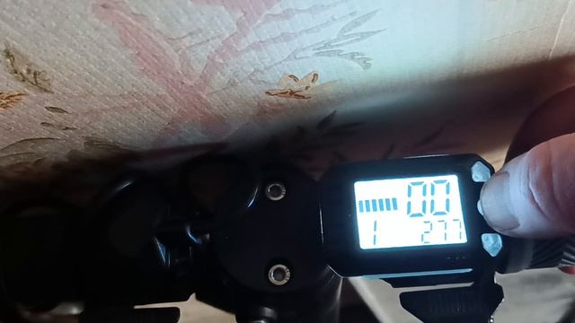 дисплей самоката 2022.10.30_11.51 - поко.mp4