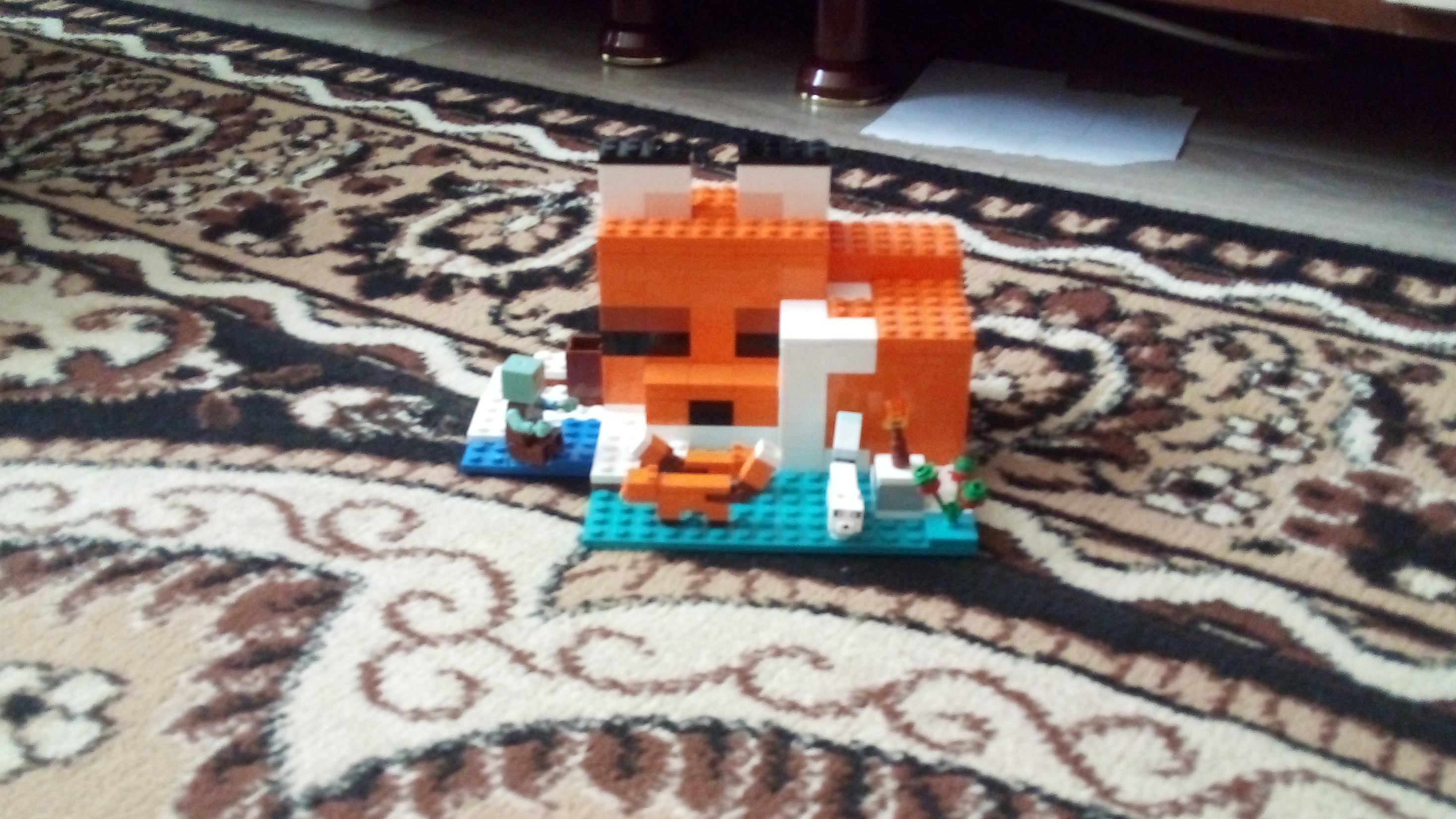 лисья хижина из лего Майнкрафт