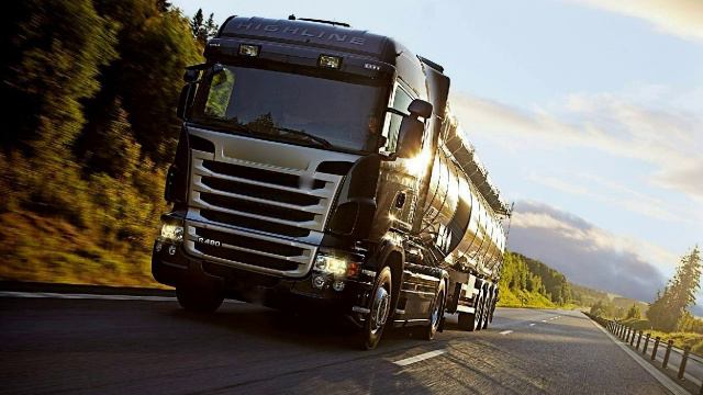 "ДАЛЬНОБОЙЩИК" (Т.Овсиенко), исп. в караоке Лара Мурр