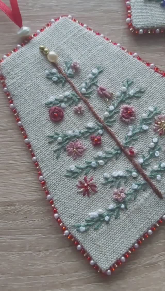 Две елочки-подвески