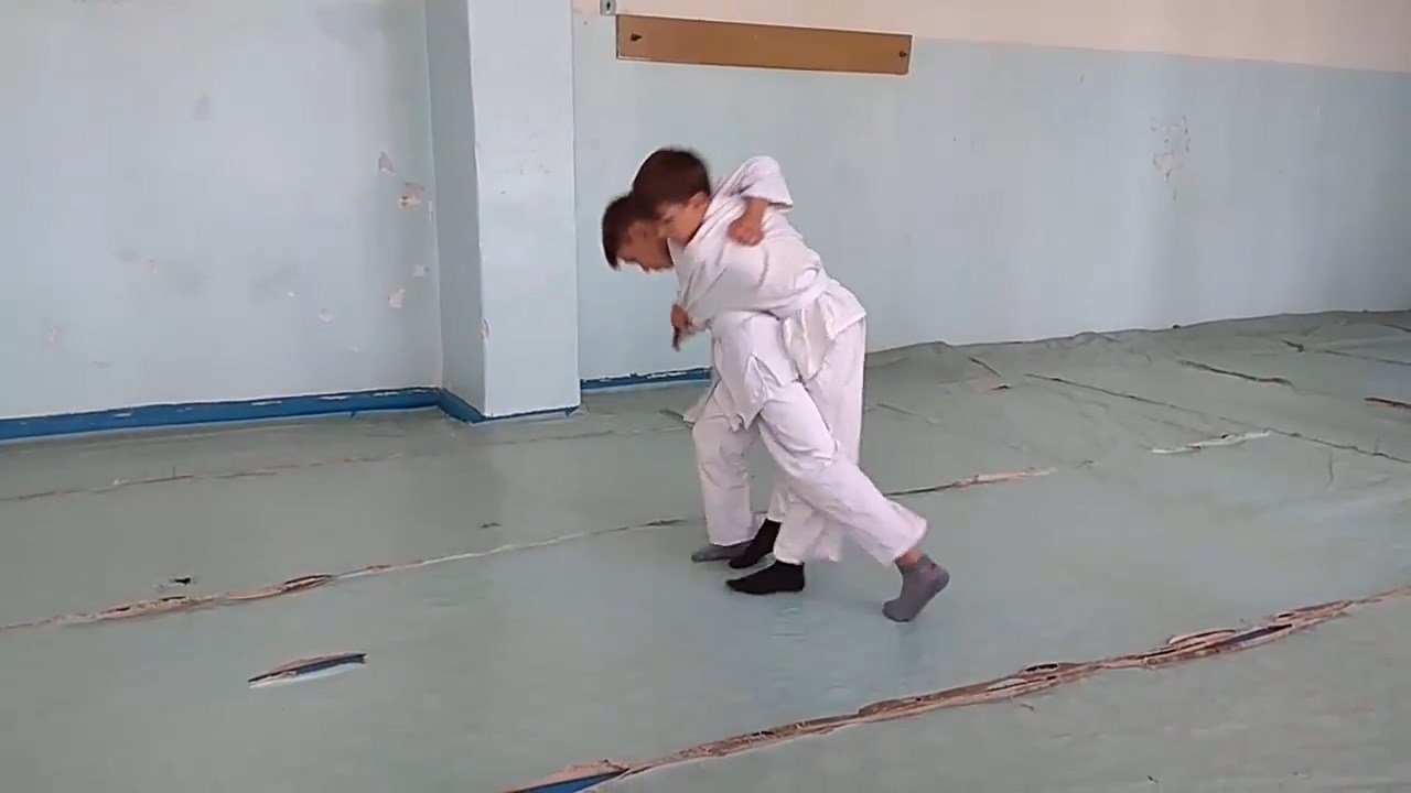 Передняя подножка.Tai Otoshi. Дзюдо. Самбо