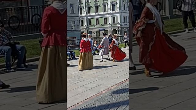 Танцы империи