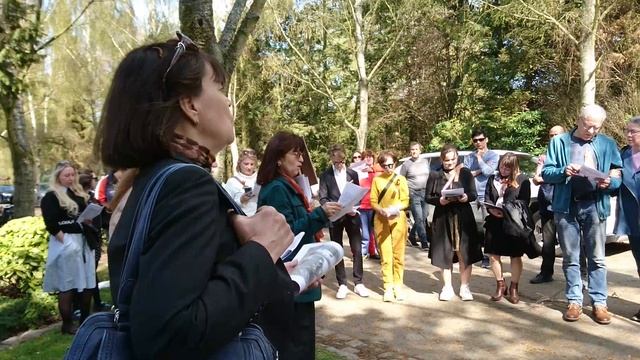 Песня "В землянке". 9 Мая 2021, на могилах Советских солдат, Орхус, Дания.