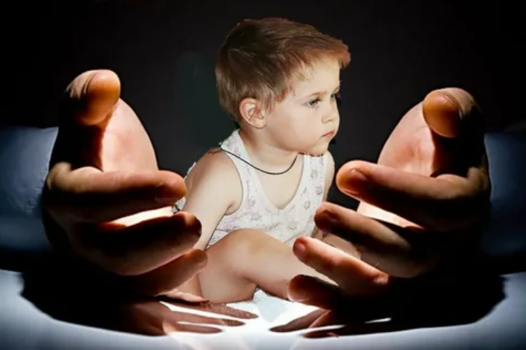 Берегите, пожалуйста, детство! Стихи Эдуарда Асадова.